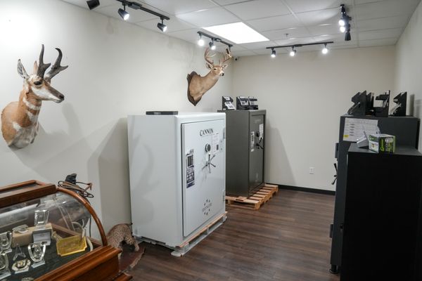 DURY’S GUNS - Updated December 2025 - 31 Photos & 91 Reviews - 1039 NE ...