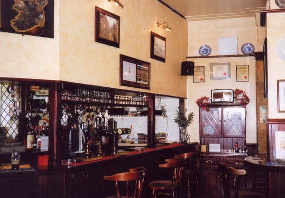 THE DOLPHIN PUB - 16 Photos - 47 Tonbridge Street, London, United ...