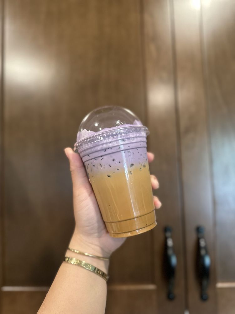 CANE CORNER - Updated July 2024 - 236 Photos & 96 Reviews - 8519 Bond ...