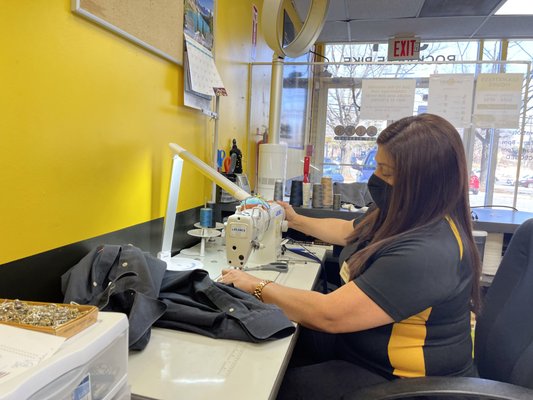 ZIPS CLEANERS - Updated June 2026 - 29 Photos & 108 Reviews - 901 ...
