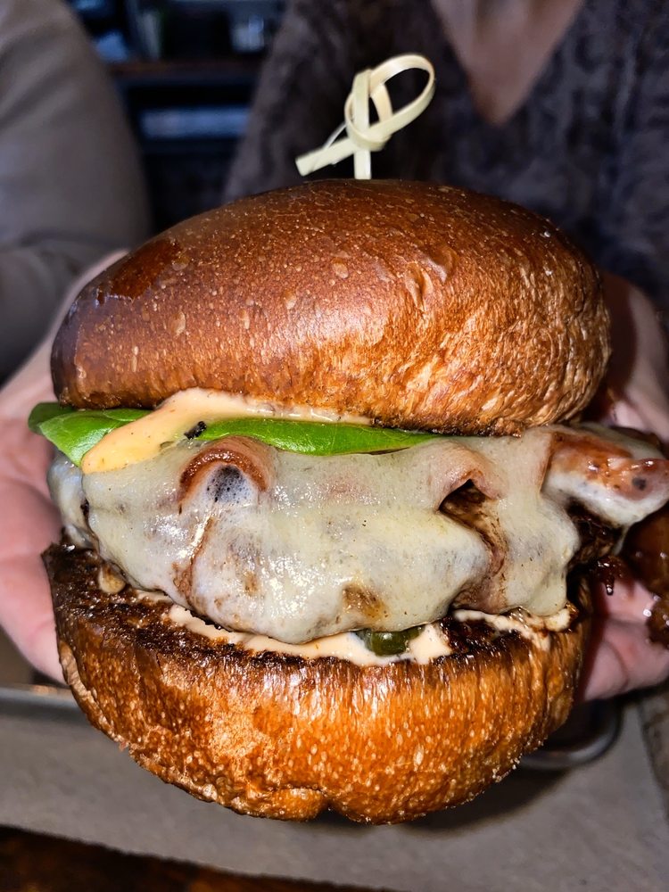 LE CHIC SHACK - 573 Photos & 392 Reviews - 15 Rue du Fort, Québec ...