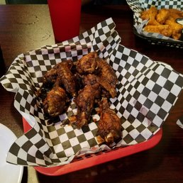 FLORIDA WING FACTORY - Updated August 2025 - 64 Photos & 110 Reviews ...