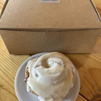 FLYING ROADRUNNER BAKERY - Updated May 2024 - 179 Photos & 59 Reviews ...