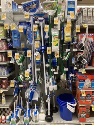 VONS - Updated December 2024 - 30 Photos & 73 Reviews - 14200 Palm Dr ...