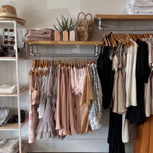 DECORATING OUTLET - Updated May 2025 - 10 Reviews - 9912 Midlothian ...