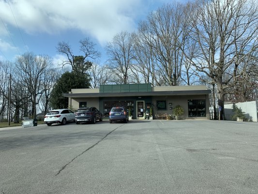 THE LITTLE GREEN STORE AND GALLERY - Updated December 2024 - 820 Monte ...