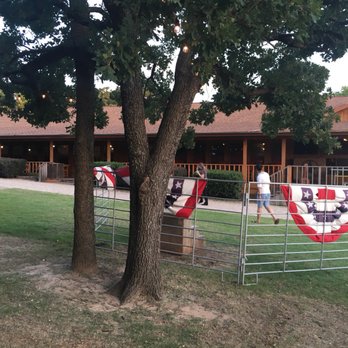 CIRCLE R RANCH - Updated October 2025 - 50 Photos & 21 Reviews - 5901 ...