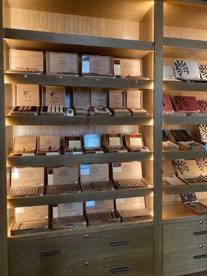 HAVANA CIGAR LOUNGE - Updated May 2024 - 126 Photos & 85 Reviews - 9707 ...