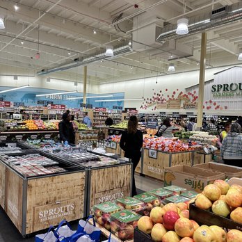 SPROUTS FARMERS MARKET - Updated January 2025 - 47 Photos & 24 Reviews ...
