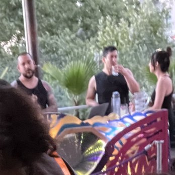 DARLING AVIARY - Updated July 2024 - 712 Photos & 540 Reviews - 712 K ...