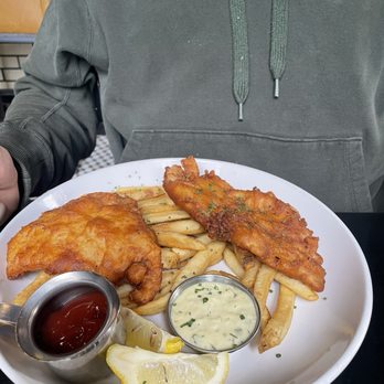 BOSTONIA PUBLIC HOUSE - Updated November 2024 - 2668 Photos & 2121 ...