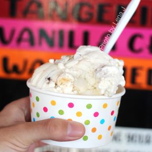 SHOCK ICE CREAM & DESSERT CAFE - Updated June 2025 - 70 Photos & 43 ...