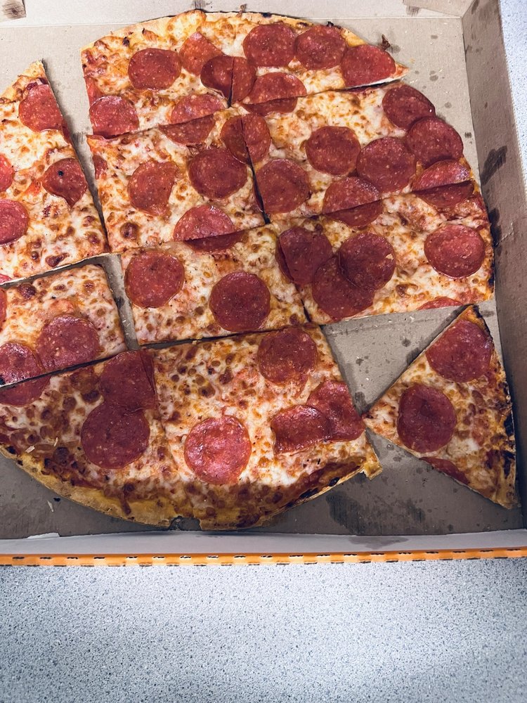 LITTLE CAESARS - Updated October 2025 - 18 Photos & 50 Reviews - 10555 ...