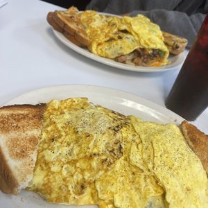 TRACK’S END RESTAURANT - 38 Photos & 40 Reviews - 3435 Amnicola Hwy ...