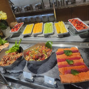 100 SAILS RESTAURANT & BAR - 3733 Photos & 993 Reviews - 100 Holomoana ...