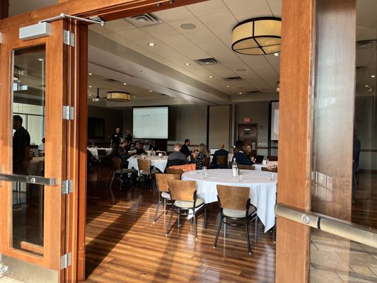 PINSTRIPES - Updated November 2024 - 697 Photos & 592 Reviews - 7 ...