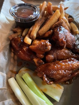 UNION PUB - 167 Photos & 376 Reviews - 201 Massachusetts Ave NE ...