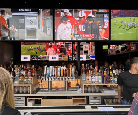 BASELINE SOCIAL - Updated December 2025 - 37 Photos & 52 Reviews - 675 ...