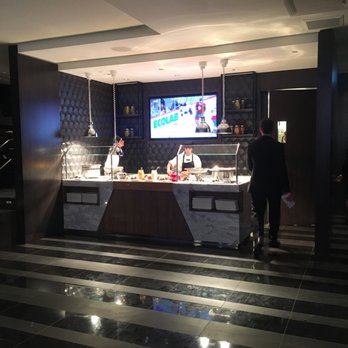 ENCORE SUITE - Updated October 2025 - 19 Photos - 800 Griffiths Way ...