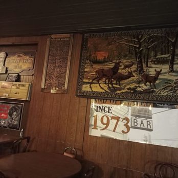 TWO WAY INN - Updated December 2025 - 73 Photos & 48 Reviews - 17897 Mt ...