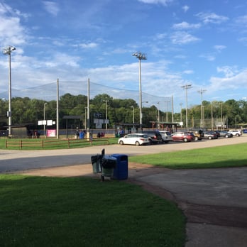 MEDLOCK PARK - Updated December 2025 - 48 Photos & 16 Reviews - 874 ...