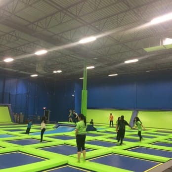 AIR RIDERZ TRAMPOLINE PARK - Updated December 2025 - 26 Photos & 18 ...