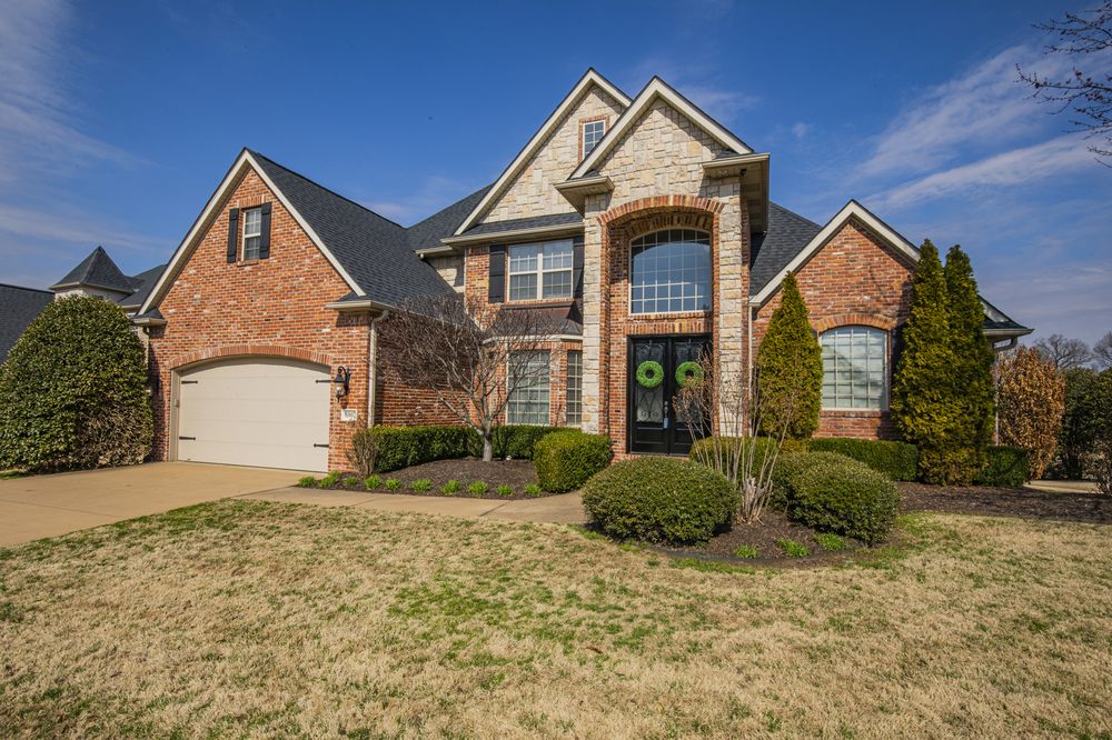 ELLEN M. MITCHELL - COLLIER AND ASSOCIATES - Contact Agent - 30 Photos ...