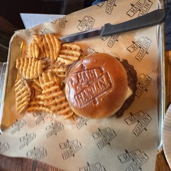 THE BAR AT MAIN & HAMLIN - Updated January 2026 - 39 Photos & 39 ...