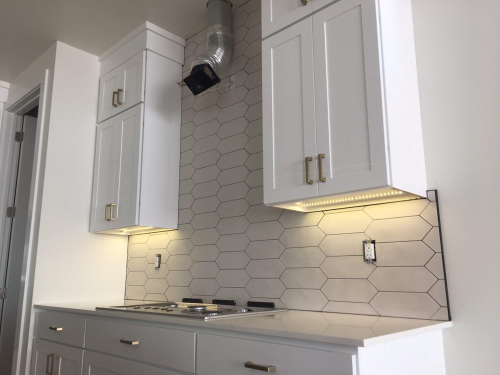 TRI-TILE - Updated March 2025 - 16 Photos - St. George, Utah - Tiling ...