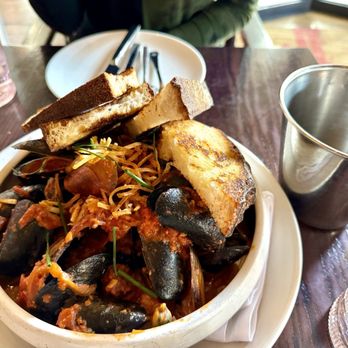 OAK LONG BAR + KITCHEN - Updated August 2024 - 486 Photos & 444 Reviews ...