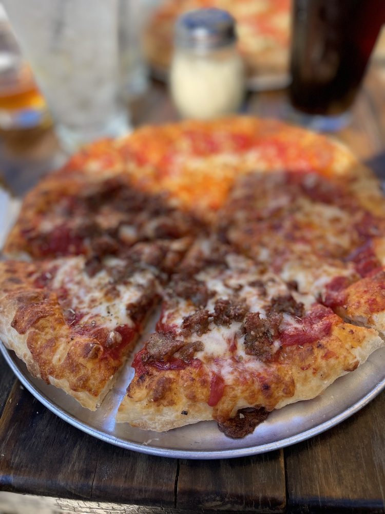 ZEPPELIN PIZZA - Updated December 2025 - 89 Photos & 111 Reviews - 2817 ...