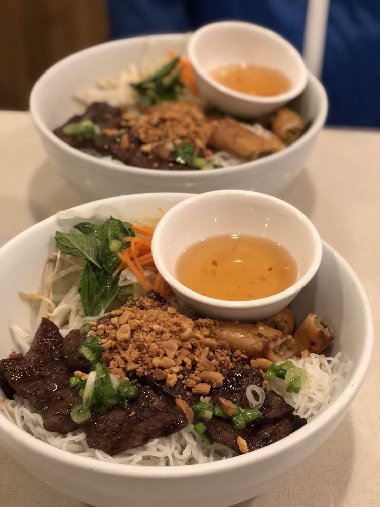 SAIGON HUT - 305 Photos & 183 Reviews - Vietnamese - 305 Meridian St ...