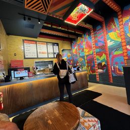 ROWDY ROOSTER - Updated October 2025 - 239 Photos & 102 Reviews - 140 W ...