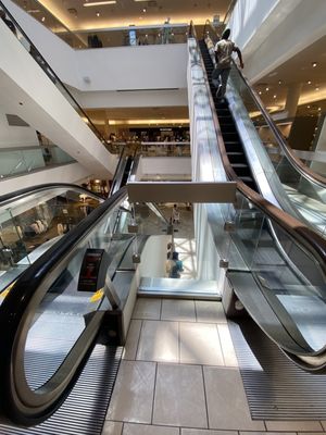 NEIMAN MARCUS - Updated September 2025 - 115 Photos & 75 Reviews - 3393 ...