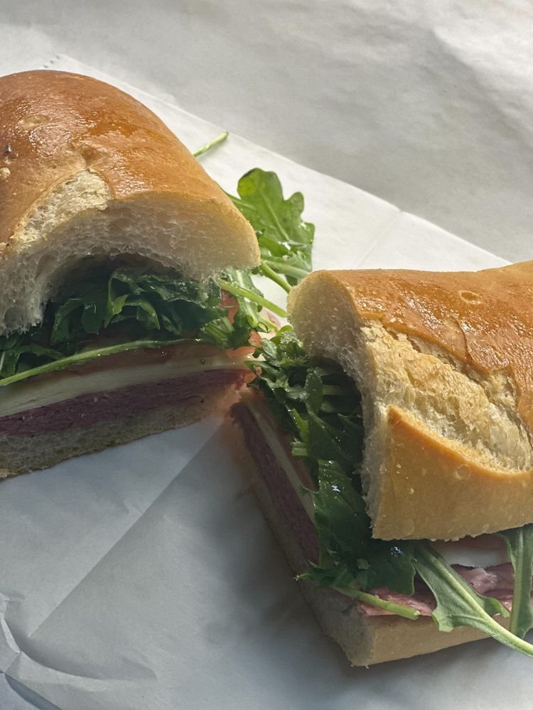 PARISI’S DELI & LIQUORS - Updated October 2025 - 85 Photos & 30 Reviews ...