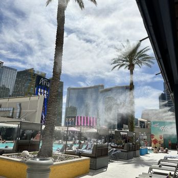 THE SCENE POOL DECK - Updated July 2025 - 118 Photos & 89 Reviews ...