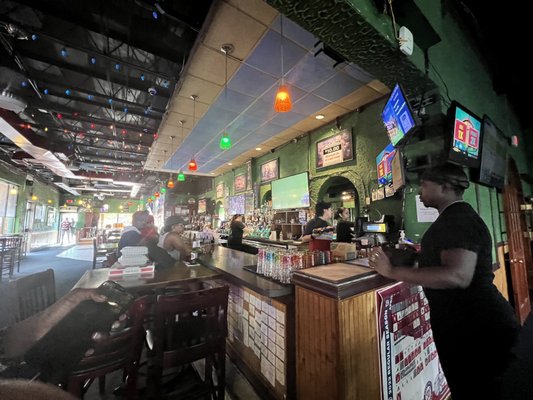 LEGENDS BILLIARDS CAFE - Updated December 2025 - 49 Photos & 51 Reviews ...