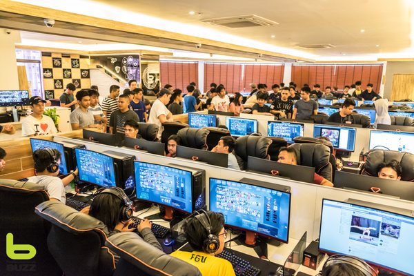 BUZZ PREMIUM INTERNET CAFE - Updated September 2025 - Golan Plaza, 333 Katipunan Avenue, Quezon ...