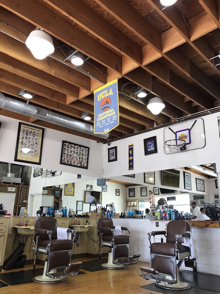 PRESS BOX BARBER SHOP - 69 Photos & 233 Reviews - Barbers - 4327 W ...