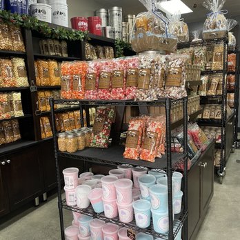 MAW ‘N PAW KETTLEKORN - Updated December 2025 - 172 Photos & 166 ...