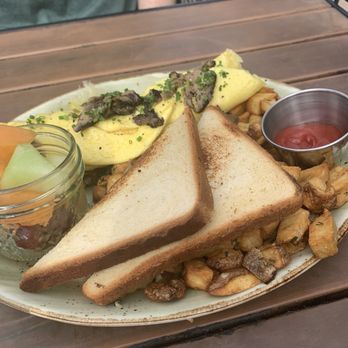 MAGNOLIA HOUSE - Updated 2024 - 2374 Photos & 1427 Reviews - 492 S Lake ...