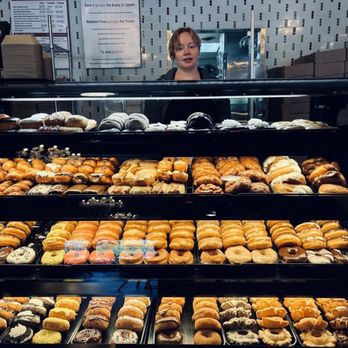 YOYO DONUTS - Updated May 2025 - 310 Photos & 316 Reviews - 5757 ...