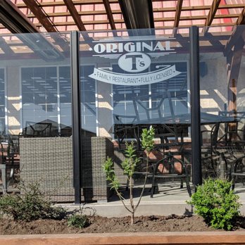 ORIGINAL T’S - Updated November 2025 - 20 Photos - 401 Main Avenue W ...