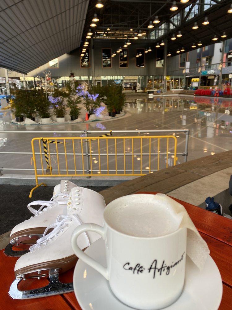 caffe-artigiano-100-125-victory-ship-way-north-vancouver-british