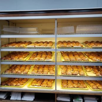 LEV’S BAKERY OF TECUMSEH - Updated August 2024 - 22 Photos & 28 Reviews ...