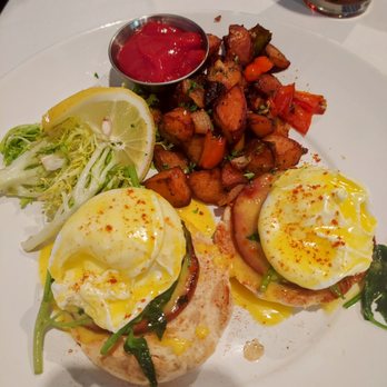 BISTRO 234 - Updated August 2025 - 203 Photos & 335 Reviews - 234 E ...