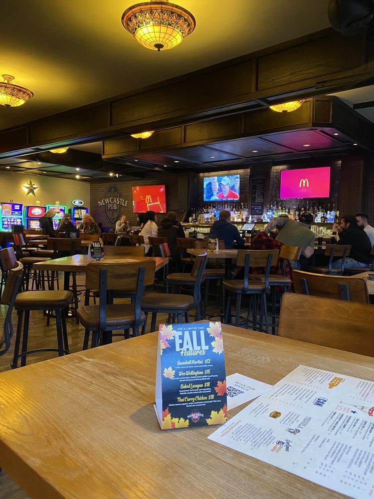 NEWCASTLE PUB - Updated December 2025 - 62 Photos & 54 Reviews - 2703 ...