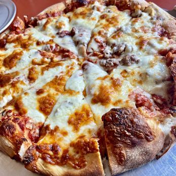 MINEO’S PIZZA HOUSE - Updated May 2024 - 240 Photos & 455 Reviews ...