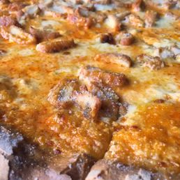 FIRE ENGINE PIZZA COMPANY - Updated July 2024 - 201 Photos & 249 ...