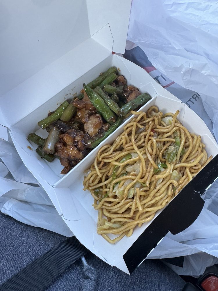 PANDA EXPRESS - Updated September 2025 - 15 Photos - 4314 W Ashlan Ave ...